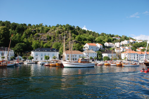 Risor Map and Risor Satellite Images